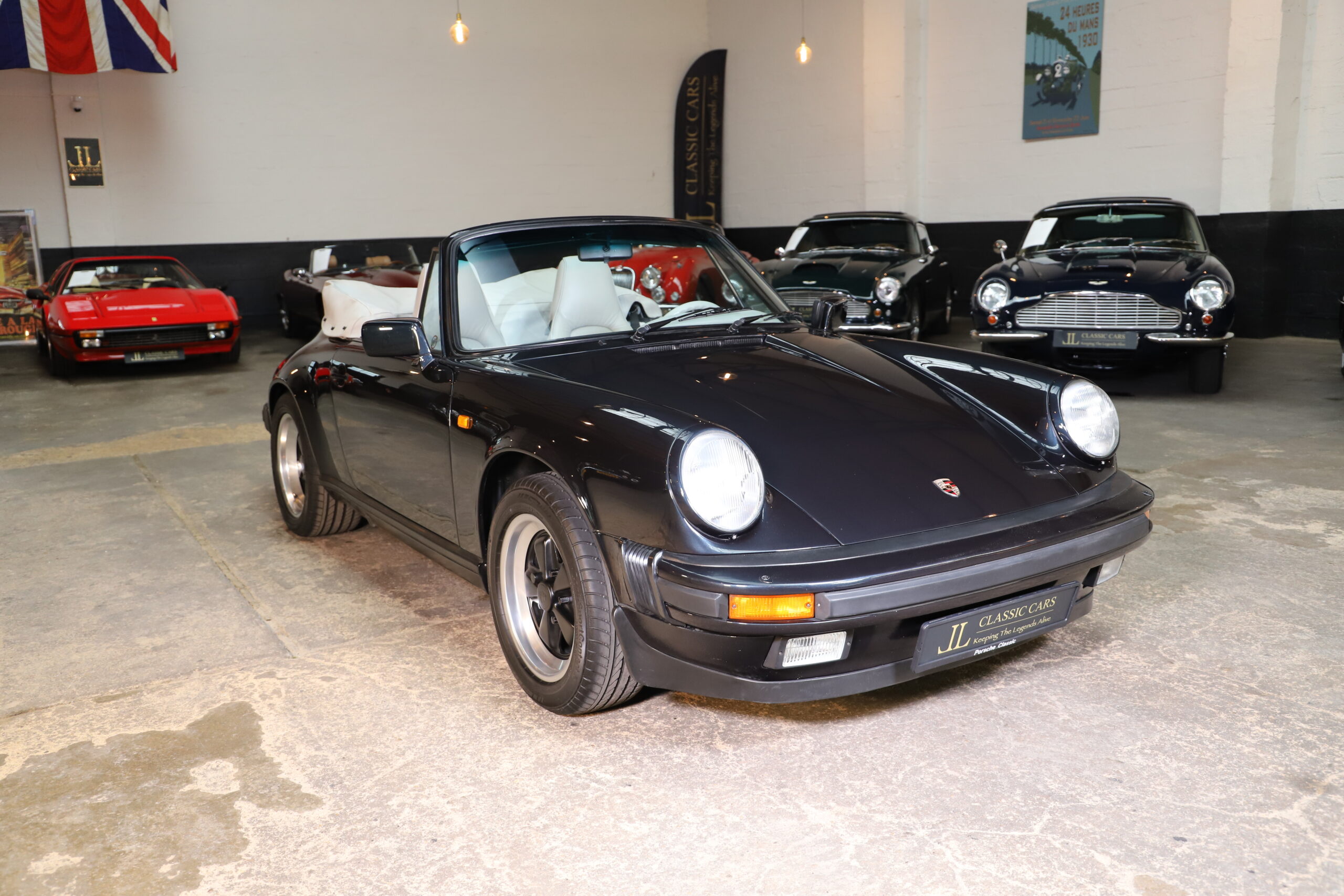 Porsche 911 Carrera Cabriolet - LL Classic Cars